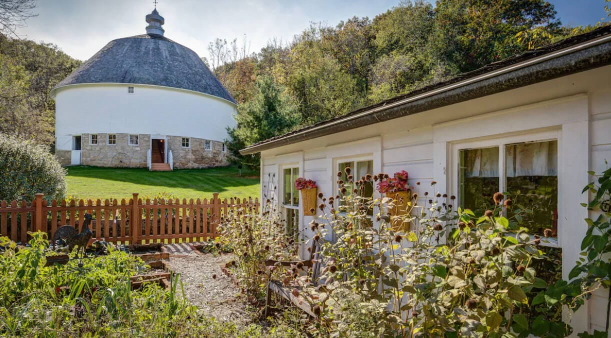 16 Unique Places to Stay in Minnesota: Fun+Unusual Hotels&Stays